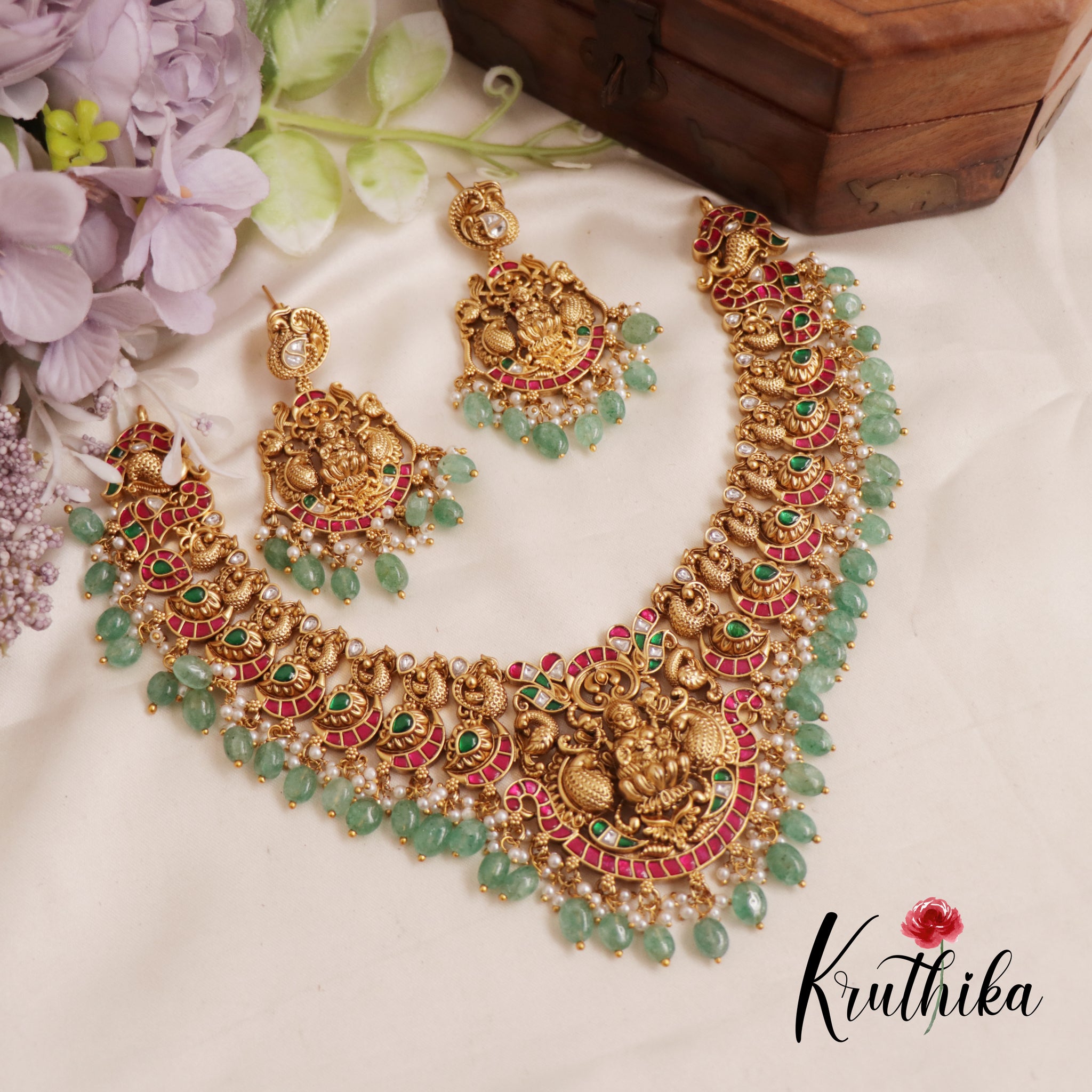 Premium Antique Lakshmi Nagas Jadau Necklace With Pastel Green Beads N ...