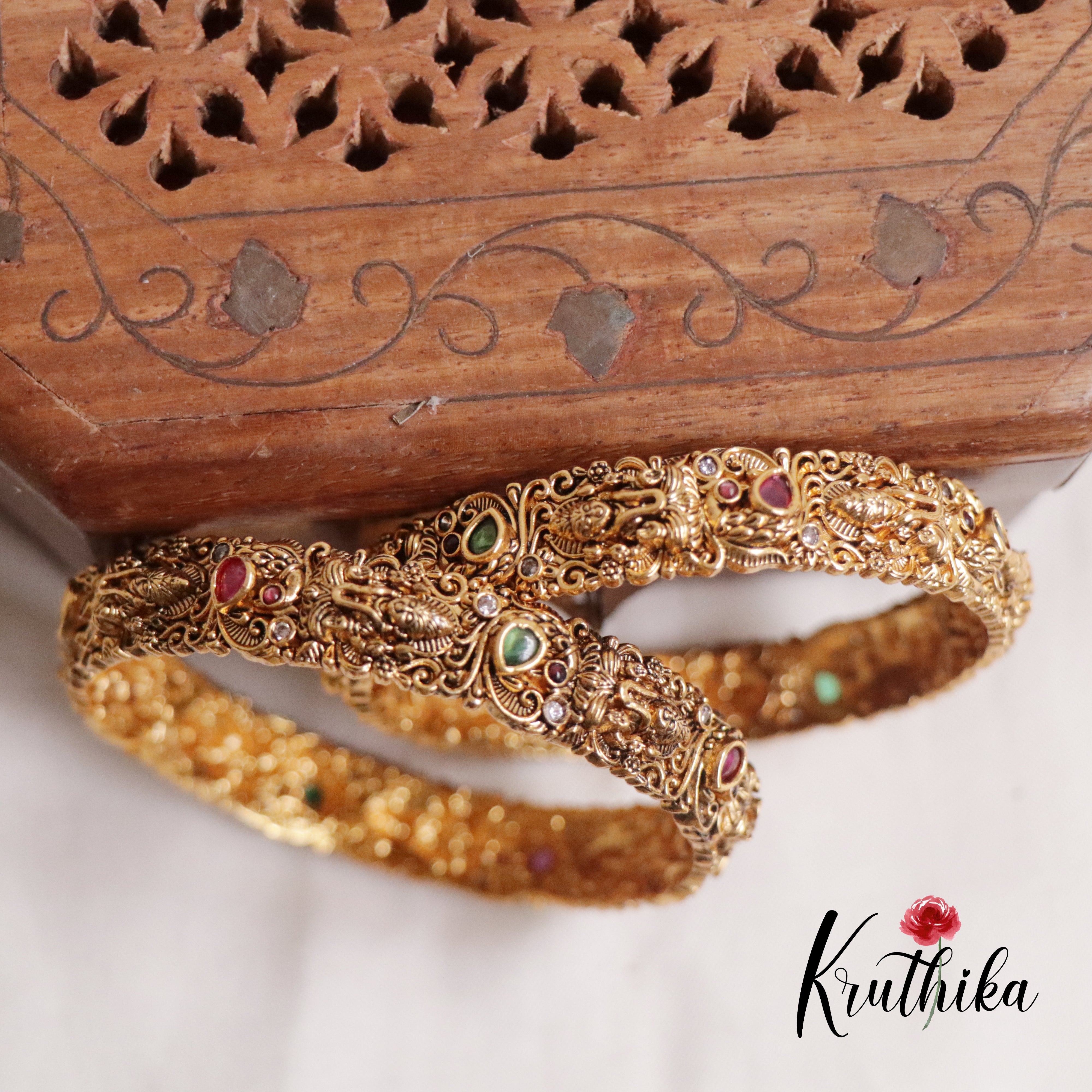 Beautiful Peacock Antique Lakshmi Devi Bangles B222 – Kruthika Jewellery